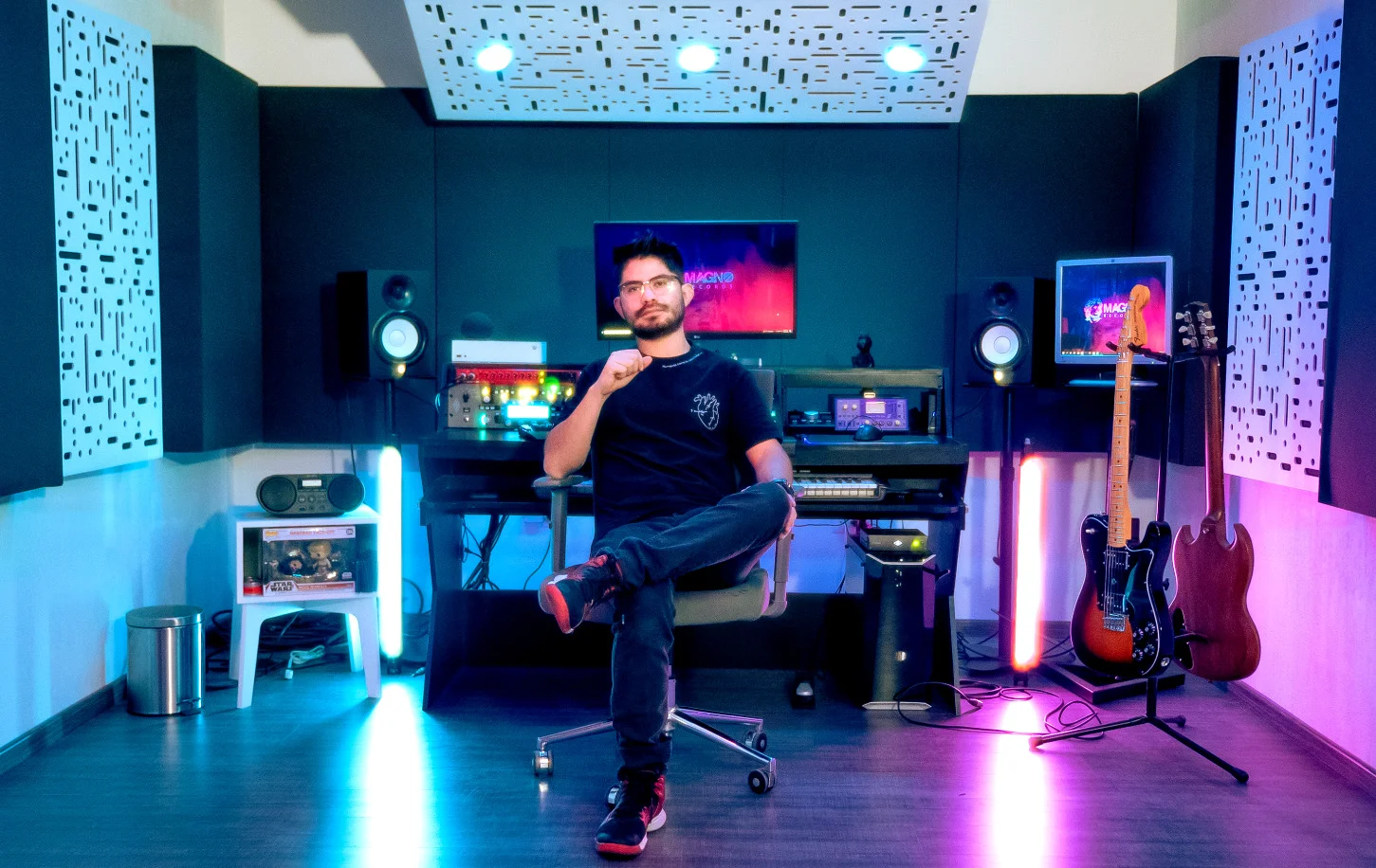 Entrevista con Alex Anguiano, productor de MAGNO Records - Puro Rock Puro