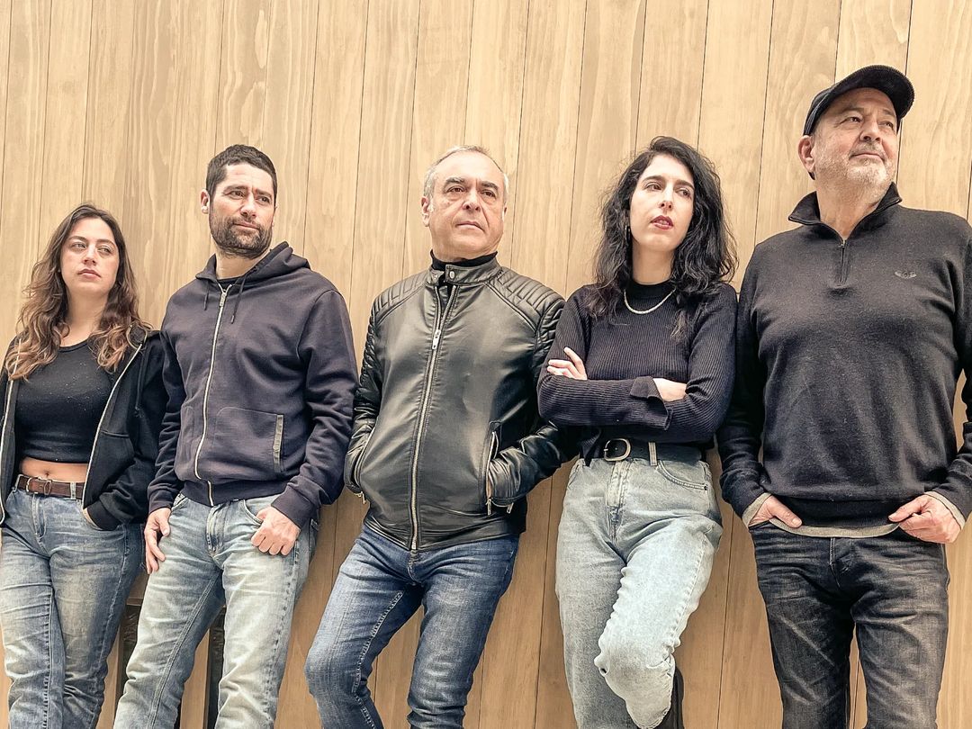 SOYLA nos presentan “NEONES ROJOS” una colaboración a lado de ALISON ...