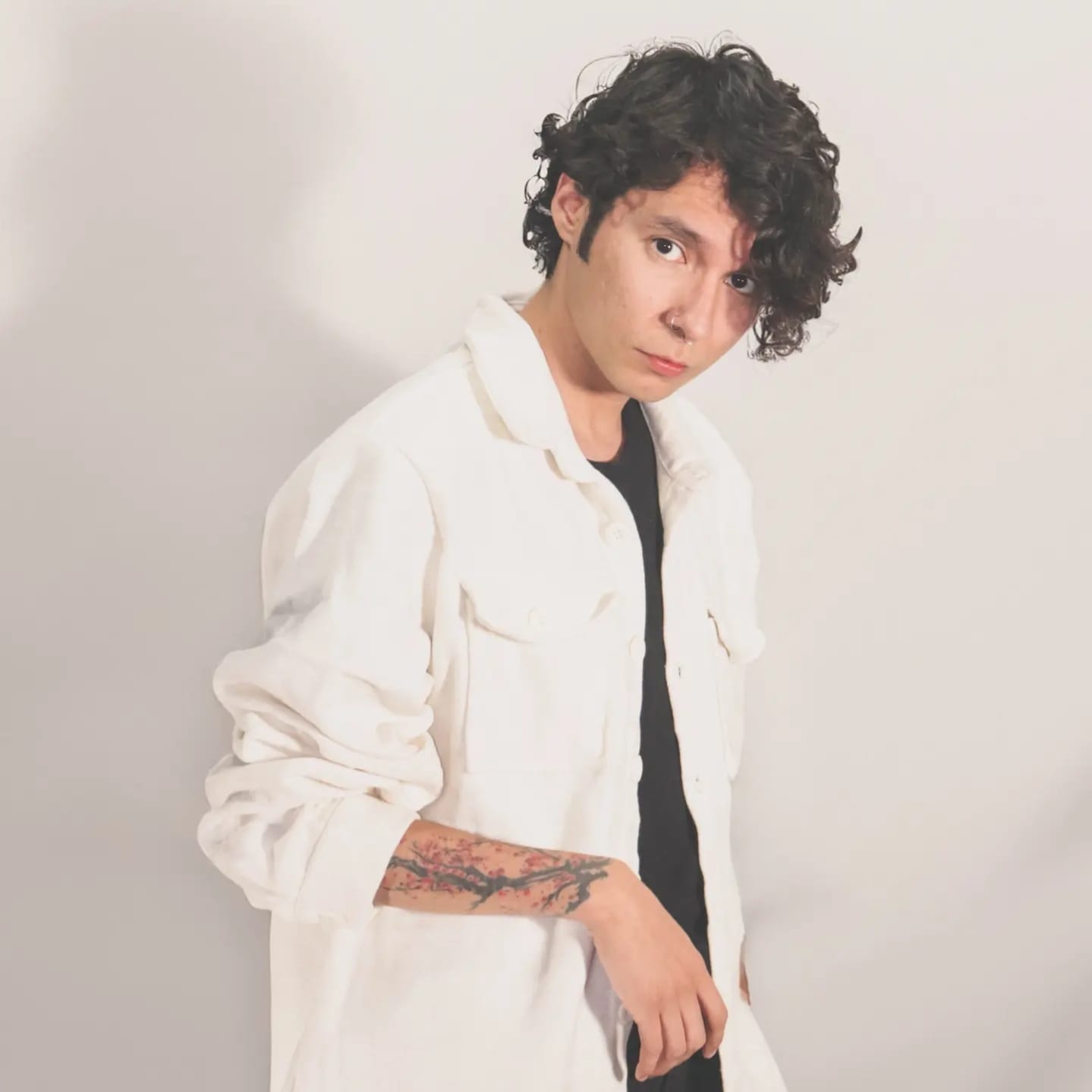 Max Padia Estrena el Vídeo Oficial de ‘Consuelo - Puro Rock Puro